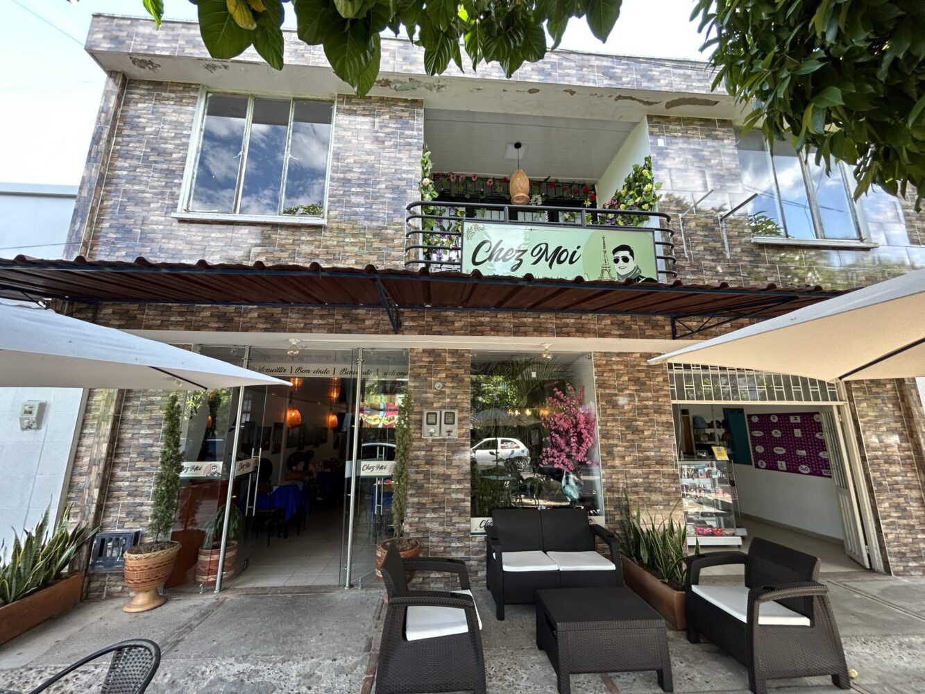 CHEZ MOI LE RESTAURANT - Viaje de Locos